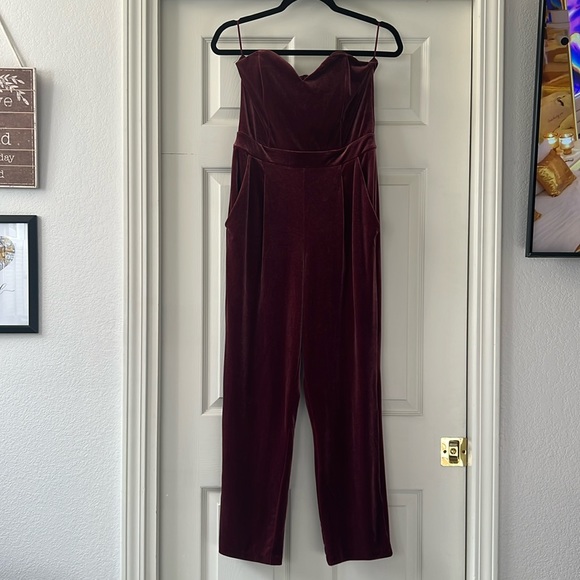 Express | Pants & Jumpsuits | 8 Maroon Velvet Express Strapless ...